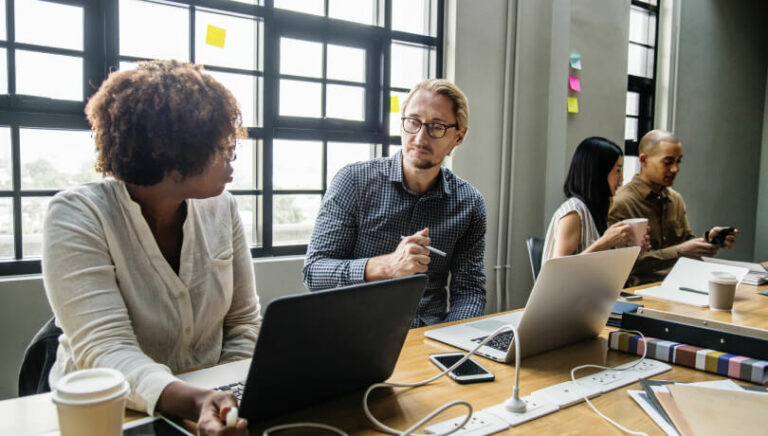 Cam to Strangers - Random Video Chat with Strangers